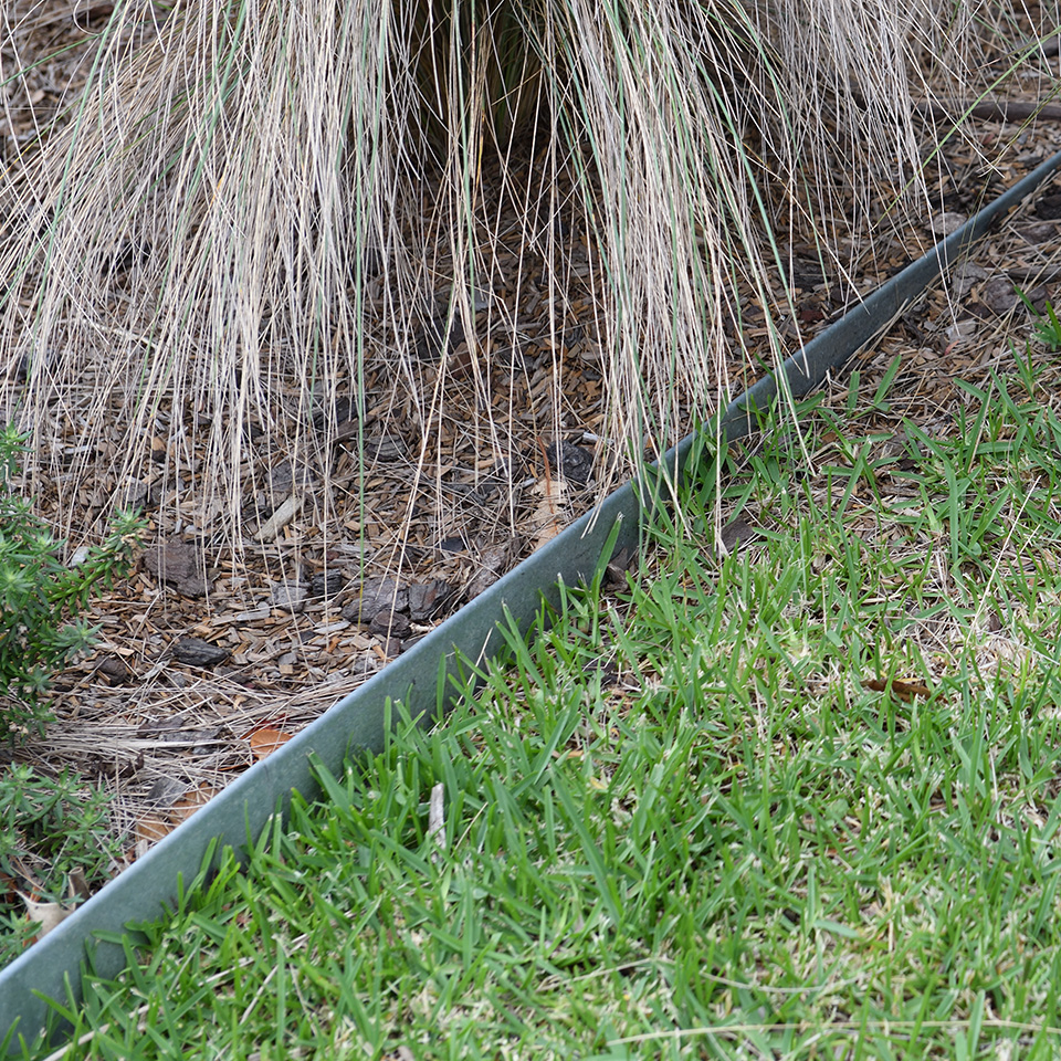 150mm Galvabond Steel Garden Edging - ShapeScaper